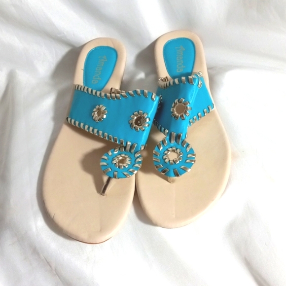 Amanda | Shoes | Amanda Thong Sandals Blue Sz 9 Low Heel Slipon Shoes ...